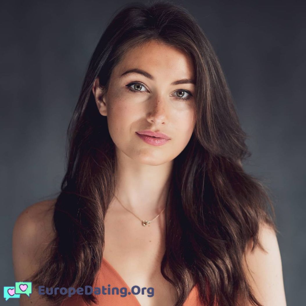 Dating an Irish Woman: All You Need to Know