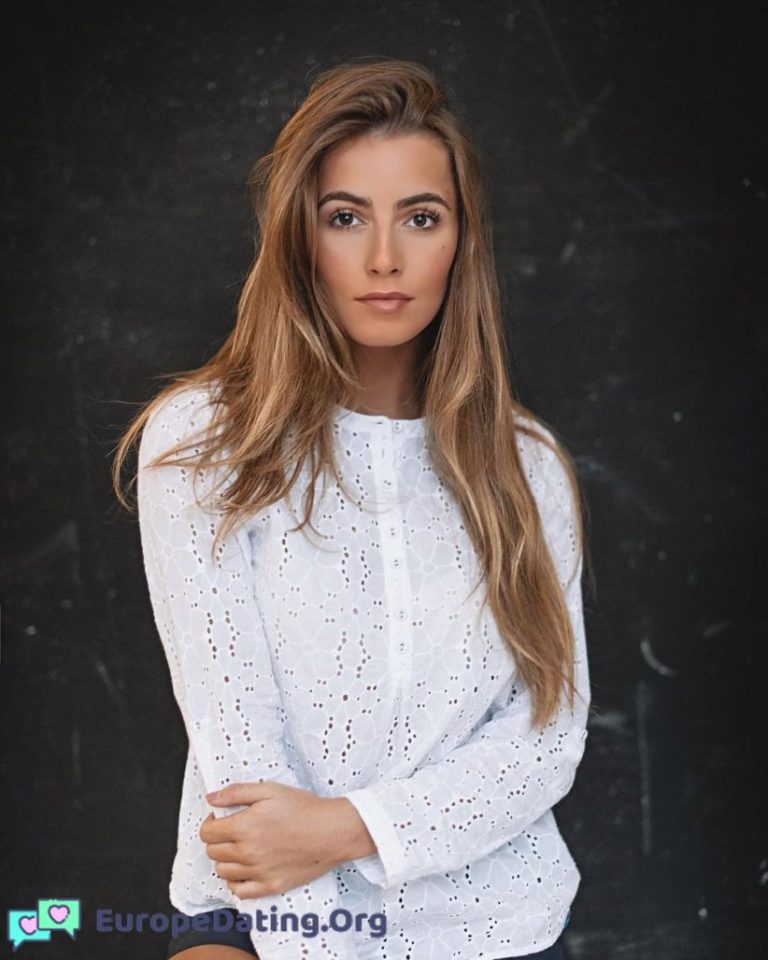 Dating an Irish Woman: All You Need to Know