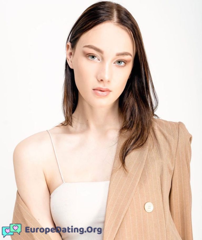 Dating an Irish Woman: All You Need to Know